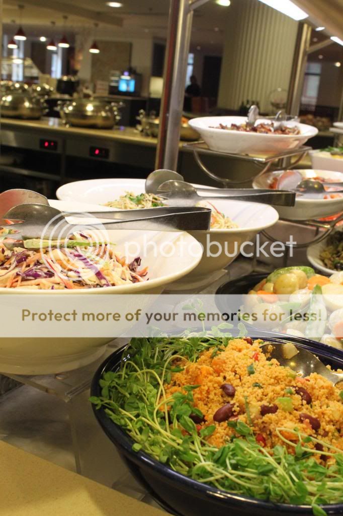 Stress Relief: The Grace Hotel Seafood Buffet | hello it's ming.